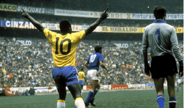 Why was Pelé given the number 10?